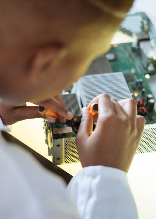 What is Contract Manufacturing? - Means Engineering, Inc.